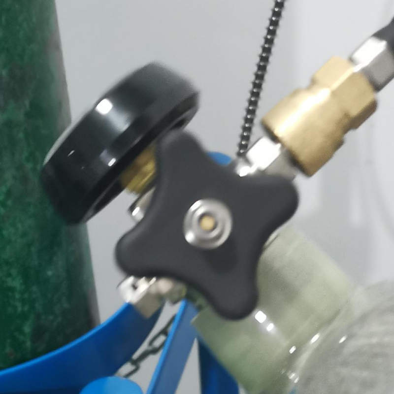 Instructions for air charging of carbon fiber cylinder and regulator valve
